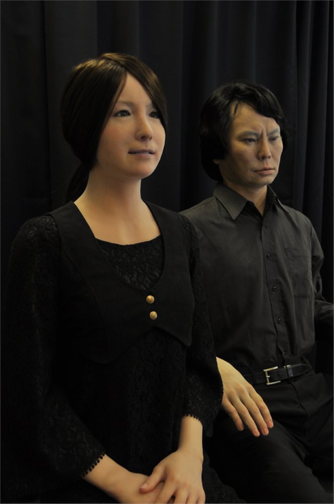 Wheels and mirrors: automata and robots as metaphysical machines ...