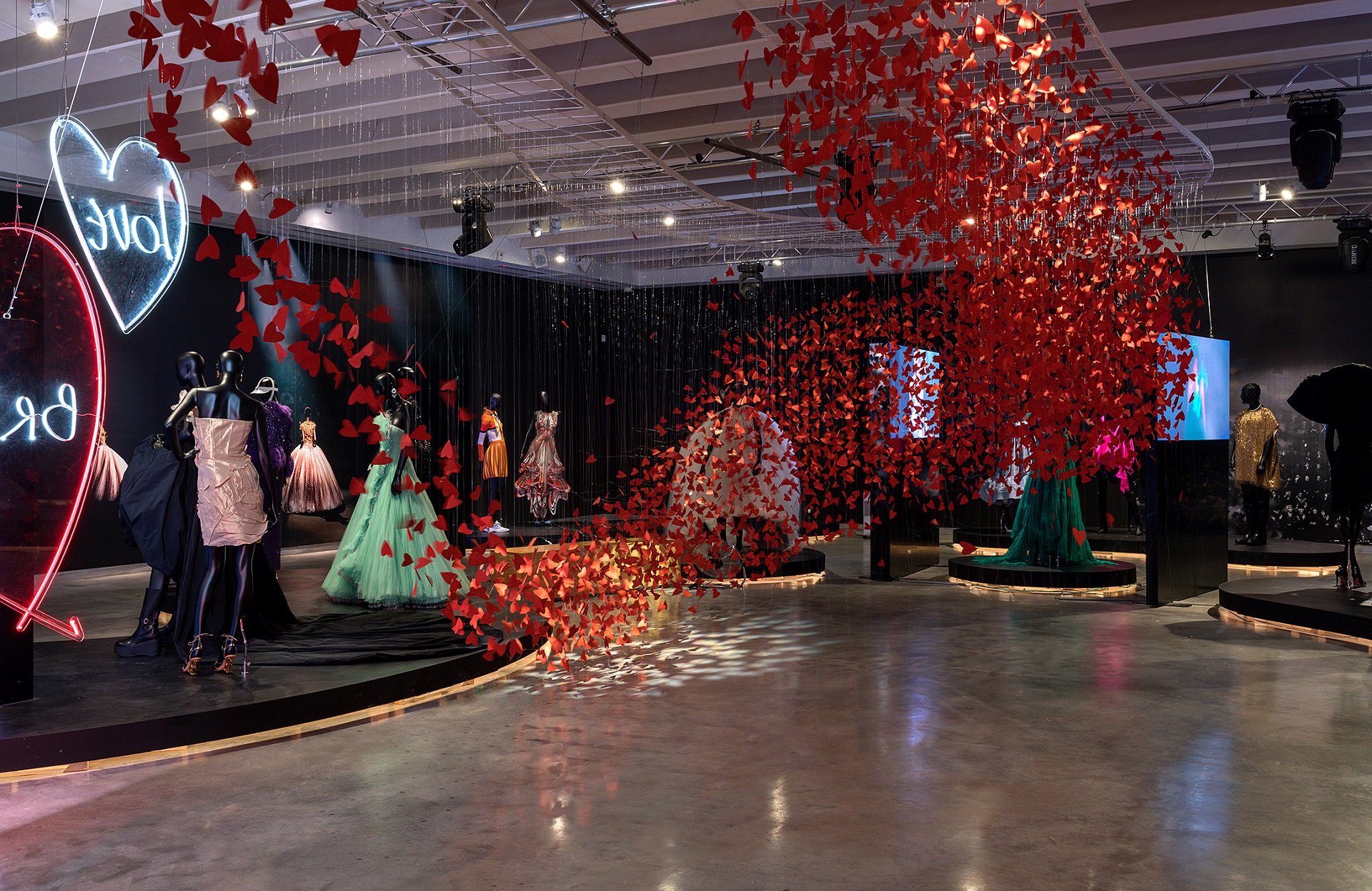 Alber Elbaz: The Dream Factory • Design Museum Holon